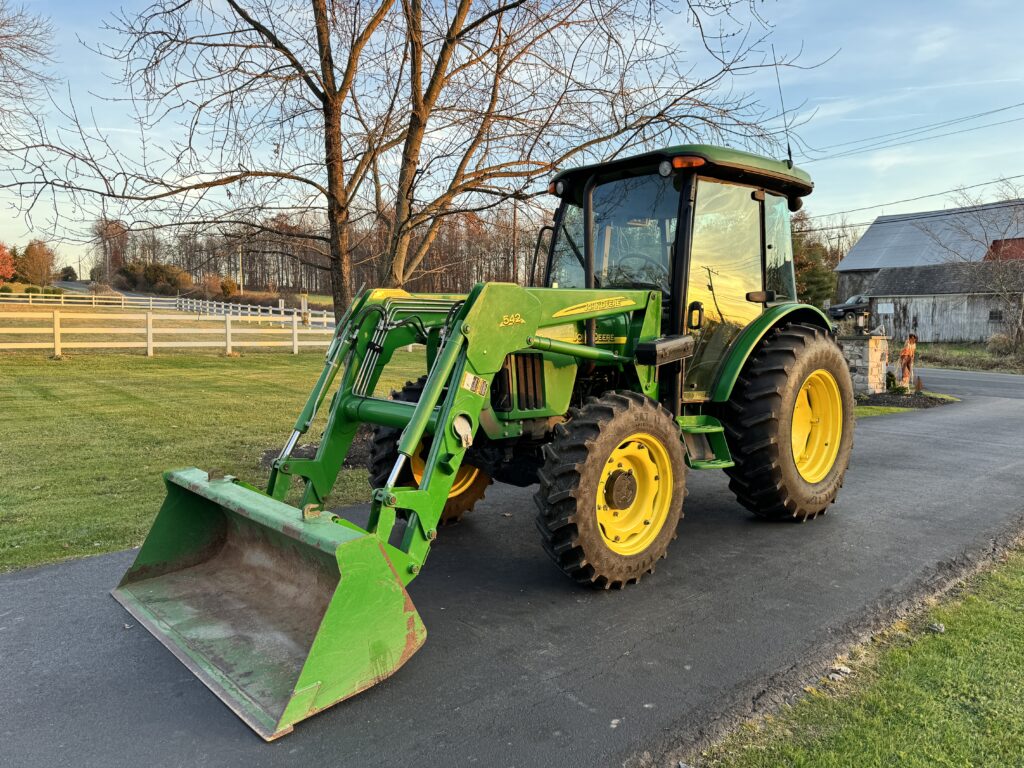 2003 John Deere 5220 Tractor Loader - BWS Equip