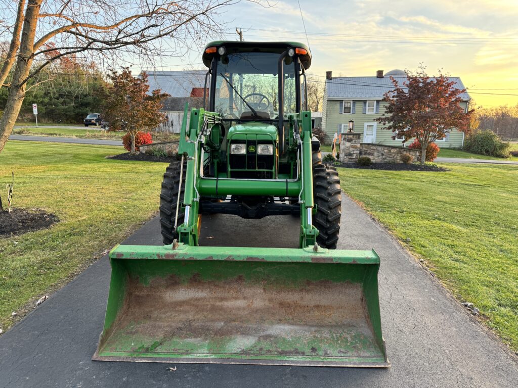 2003 John Deere 5220 Tractor Loader - BWS Equip